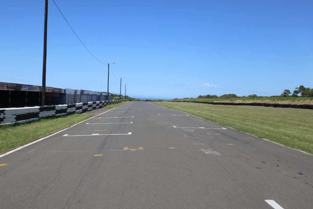 Race Track, East London (South Africa) – Wet and Dusty Roads
