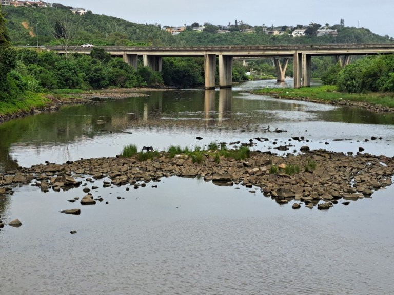 Four rivers of East London (South Africa) – Wet and Dusty Roads