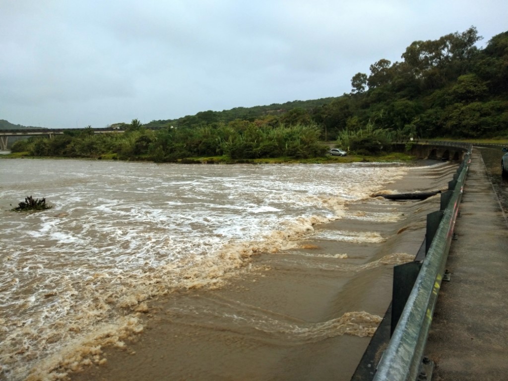 Four rivers of East London (South Africa) – Wet and Dusty Roads