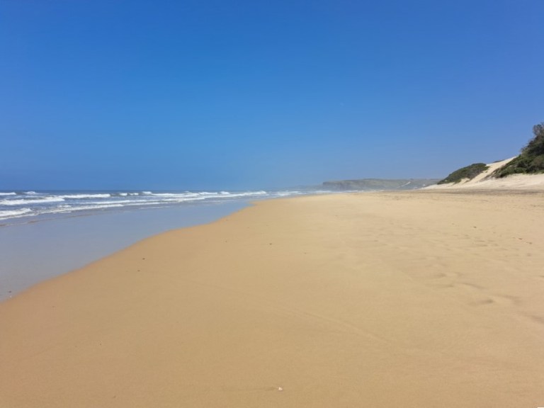 Morgan Bay, Wild Coast – Camping (South Africa) – Wet and Dusty Roads