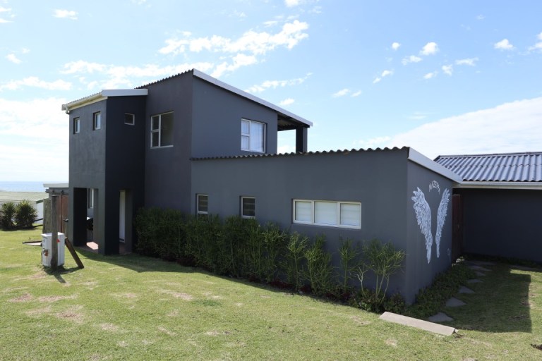 Mazeppa Bay, Eastern Cape Province (South Africa) – Wet and Dusty Roads