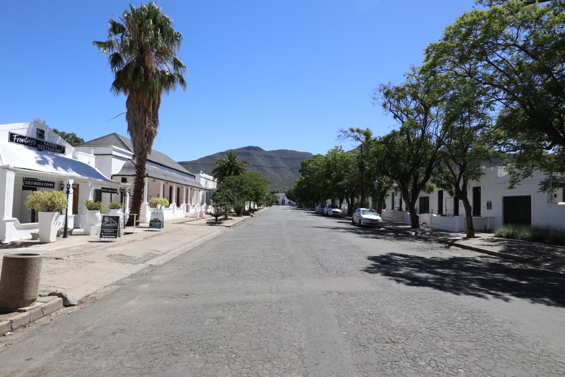 War Graves, Reinet House and Dutch Reformed Church, Graaff-Reinet ...