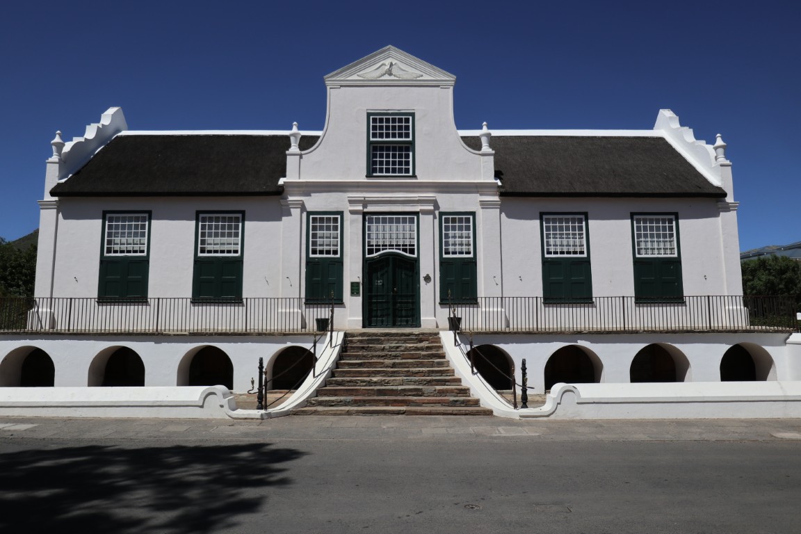 War Graves, Reinet House and Dutch Reformed Church, Graaff-Reinet ...